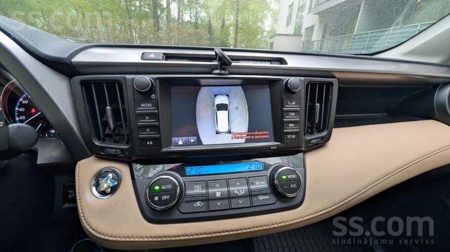 Balts Toyota RAV4 2017 Rīga, ar dzinēja tilpumu 2.00 L un nobraukumu 109 tūkst. km par 18280 €, foto 7 vietnē AUTOMOTO.COM.LV
