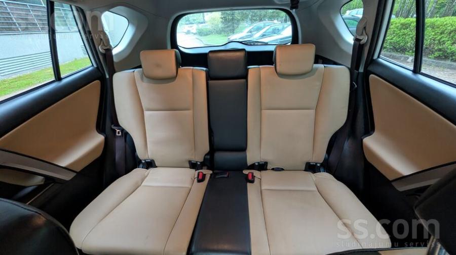 Balts Toyota RAV4 2017 Rīga, ar dzinēja tilpumu 2.00 L un nobraukumu 109 tūkst. km par 18280 €, foto 8 vietnē AUTOMOTO.COM.LV