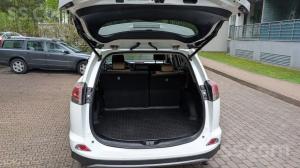 Balts Toyota RAV4 2017 Rīga, ar dzinēja tilpumu 2.00 L un nobraukumu 109 tūkst. km par 18280 €, foto 9 vietnē AUTOMOTO.COM.LV