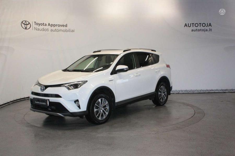Balts Toyota RAV4 2017 Kauņa, ar dzinēja tilpumu 2.49 L un nobraukumu 256 tūkst. km par 15900 €, foto 1 vietnē AUTOMOTO.COM.LV