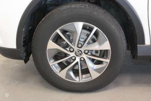 Balts Toyota RAV4 2017 Kauņa, ar dzinēja tilpumu 2.49 L un nobraukumu 256 tūkst. km par 15900 €, foto 16 vietnē AUTOMOTO.COM.LV