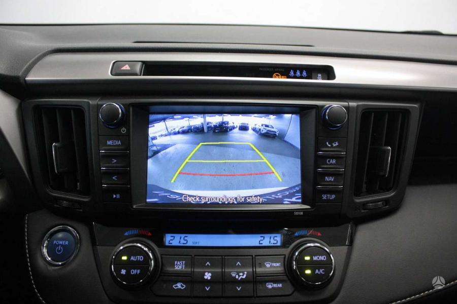 Balts Toyota RAV4 2017 Kauņa, ar dzinēja tilpumu 2.49 L un nobraukumu 256 tūkst. km par 15900 €, foto 21 vietnē AUTOMOTO.COM.LV