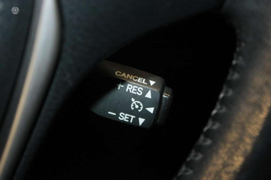 Balts Toyota RAV4 2017 Kauņa, ar dzinēja tilpumu 2.49 L un nobraukumu 256 tūkst. km par 15900 €, foto 27 vietnē AUTOMOTO.COM.LV