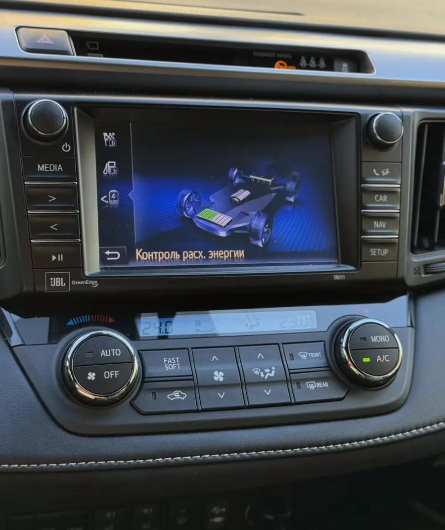 Balts Toyota RAV4 2017 Rīga, ar dzinēja tilpumu 2.50 L un nobraukumu 109 tūkst. km par 17300 €, foto 14 vietnē AUTOMOTO.COM.LV