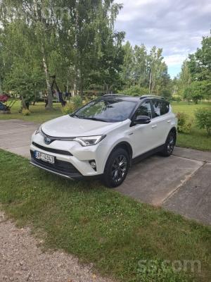 Balts Toyota RAV4 2017 Gulbene, ar dzinēja tilpumu 2.50 L un nobraukumu 164 tūkst. km par 17750 €, foto 3 vietnē AUTOMOTO.COM.LV