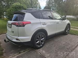 Balts Toyota RAV4 2017 Gulbene, ar dzinēja tilpumu 2.50 L un nobraukumu 164 tūkst. km par 17750 €, foto 6 vietnē AUTOMOTO.COM.LV