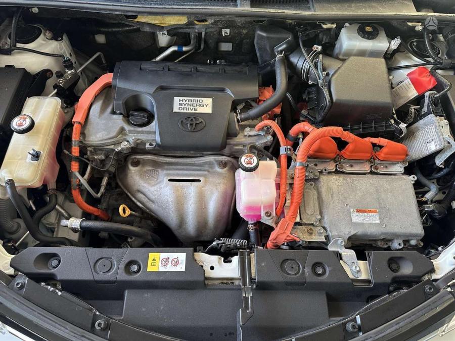 Balts Toyota RAV4 2017 Marijampole, ar dzinēja tilpumu 2.49 L un nobraukumu 381 tūkst. km par 11450 €, foto 9 vietnē AUTOMOTO.COM.LV