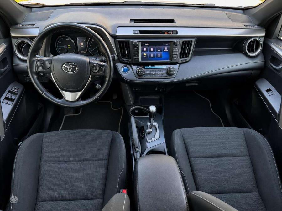 Balts Toyota RAV4 2017 Marijampole, ar dzinēja tilpumu 2.49 L un nobraukumu 381 tūkst. km par 11450 €, foto 11 vietnē AUTOMOTO.COM.LV