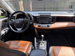 Balts Toyota RAV4 2017 Rīga, ar dzinēja tilpumu 2.50 L un nobraukumu 89 tūkst. km par 22900 €, foto 8 vietnē AUTOMOTO.COM.LV