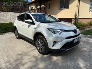 Balts Toyota RAV4 2017 Rīga, ar dzinēja tilpumu 2.50 L un nobraukumu 89 tūkst. km par 22900 €, foto 13 vietnē AUTOMOTO.COM.LV