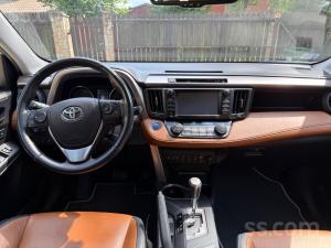 Balts Toyota RAV4 2017 Rīga, ar dzinēja tilpumu 2.50 L un nobraukumu 89 tūkst. km par 22900 €, foto 16 vietnē AUTOMOTO.COM.LV