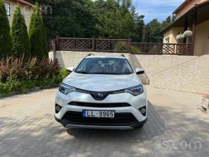Balts Toyota RAV4 2017 Rīga, ar dzinēja tilpumu 2.50 L un nobraukumu 89 tūkst. km par 22900 €, foto 19 vietnē AUTOMOTO.COM.LV