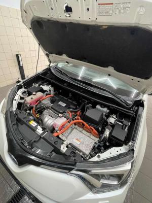 Balts Toyota RAV4 2017 Telšiai, ar dzinēja tilpumu 2.49 L un nobraukumu 380 tūkst. km par 8200 €, foto 7 vietnē AUTOMOTO.COM.LV