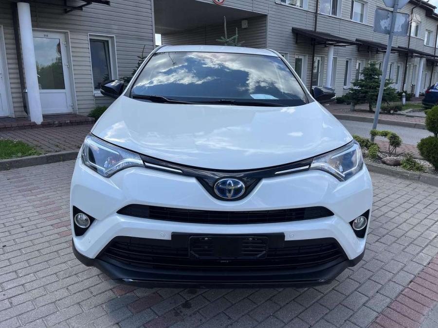 Balts Toyota RAV4 2017 Viļņa, ar dzinēja tilpumu 2.49 L un nobraukumu 190 tūkst. km par 15500 €, foto 3 vietnē AUTOMOTO.COM.LV