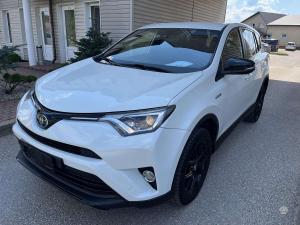 Balts Toyota RAV4 2017 Viļņa, ar dzinēja tilpumu 2.49 L un nobraukumu 190 tūkst. km par 15500 €, foto 15 vietnē AUTOMOTO.COM.LV