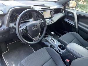 Balts Toyota RAV4 2017 Viļņa, ar dzinēja tilpumu 2.49 L un nobraukumu 190 tūkst. km par 15500 €, foto 20 vietnē AUTOMOTO.COM.LV