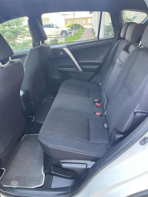 Balts Toyota RAV4 2017 Viļņa, ar dzinēja tilpumu 2.49 L un nobraukumu 190 tūkst. km par 15500 €, foto 22 vietnē AUTOMOTO.COM.LV