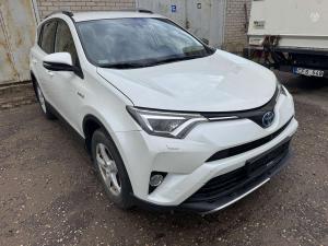 White Toyota RAV4 2017 in Telschi, with an engine capacity of 2.49 L and mileage of 380 thousand km for 7399 €, photo  on AUTOMOTO.COM.LV