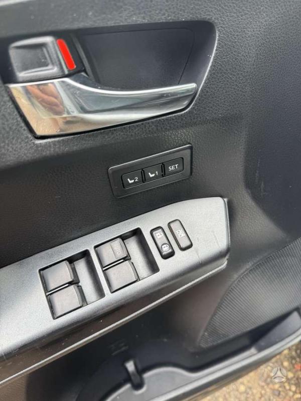 Balts Toyota RAV4 2017 Telšiai, ar dzinēja tilpumu 2.49 L un nobraukumu 380 tūkst. km par 7399 €, foto 7 vietnē AUTOMOTO.COM.LV