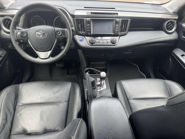 Balts Toyota RAV4 2017 Telšiai, ar dzinēja tilpumu 2.49 L un nobraukumu 380 tūkst. km par 7399 €, foto 10 vietnē AUTOMOTO.COM.LV