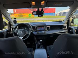 Белый Тойота РАВ 4 2017 в Таллин, объемом двигателя 2.50 л и пробегом 109 тыс. км за 18000 €, фото 12 на AUTOMOTO.COM.LV