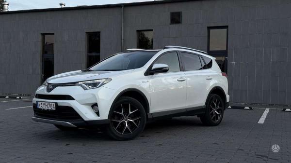 Balts Toyota RAV4 2017 Viļņa, ar dzinēja tilpumu 2.49 L un nobraukumu 230 tūkst. km par 14300 €, foto 9 vietnē AUTOMOTO.COM.LV