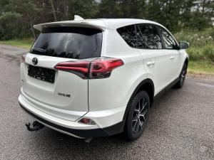 Balts Toyota RAV4 2017 Ukmergė, ar dzinēja tilpumu 2.00 L un nobraukumu 133 tūkst. km par 13650 €, foto 5 vietnē AUTOMOTO.COM.LV