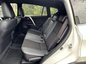 Balts Toyota RAV4 2017 Ukmergė, ar dzinēja tilpumu 2.00 L un nobraukumu 133 tūkst. km par 13650 €, foto 9 vietnē AUTOMOTO.COM.LV