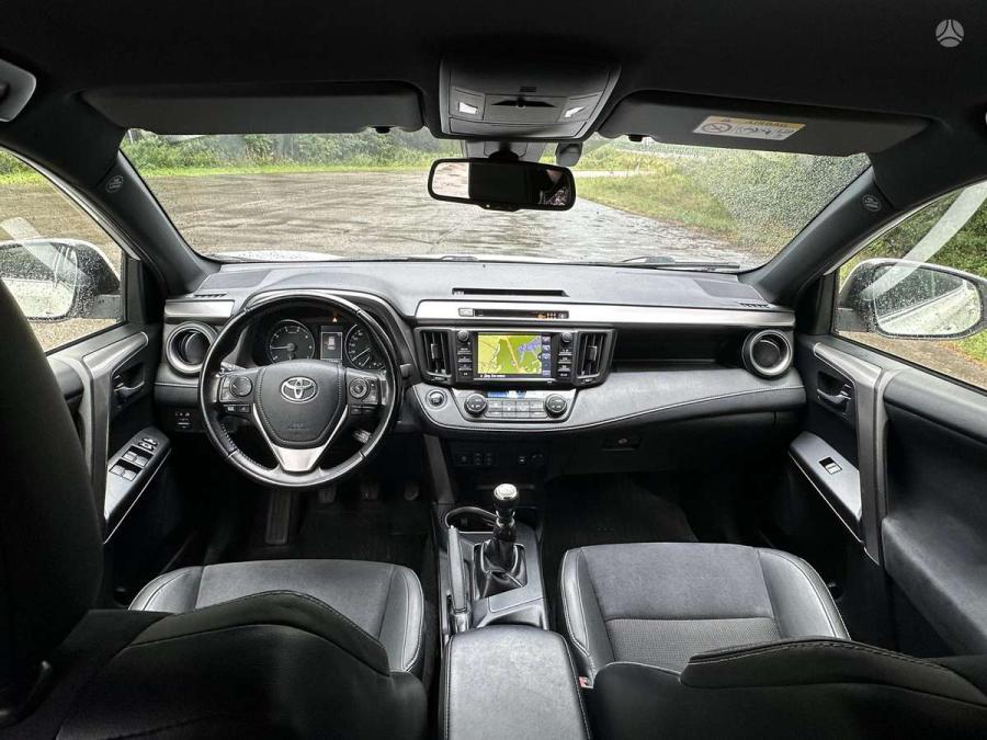 Balts Toyota RAV4 2017 Ukmergė, ar dzinēja tilpumu 2.00 L un nobraukumu 133 tūkst. km par 13650 €, foto 14 vietnē AUTOMOTO.COM.LV