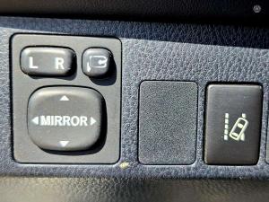 White Toyota RAV4 2017 in Klaipeda, with an engine capacity of 2.49 L and mileage of 273 thousand km for 13900 €, photo 36 on AUTOMOTO.COM.LV