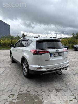 Balts Toyota RAV4 2017 Rīga, ar dzinēja tilpumu 2.50 L un nobraukumu 138 tūkst. km par 18950 €, foto 6 vietnē AUTOMOTO.COM.LV