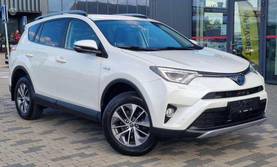 Balts Toyota RAV4 2017 Šauļi, ar dzinēja tilpumu 2.49 L un nobraukumu 198 tūkst. km par 16950 €, foto 6 vietnē AUTOMOTO.COM.LV