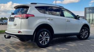 Balts Toyota RAV4 2017 Šauļi, ar dzinēja tilpumu 2.49 L un nobraukumu 198 tūkst. km par 16950 €, foto 13 vietnē AUTOMOTO.COM.LV