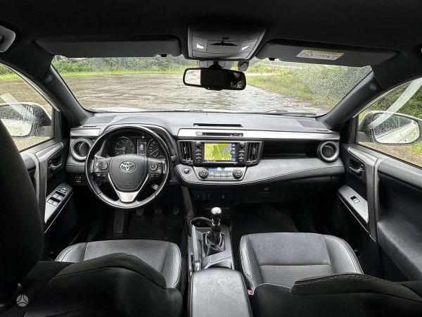 Balts Toyota RAV4 2017 Ukmergė, ar dzinēja tilpumu 2.00 L un nobraukumu 132 tūkst. km par 13350 €, foto 8 vietnē AUTOMOTO.COM.LV