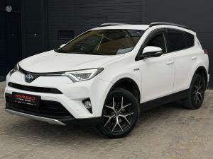 Balts Toyota RAV4 2017 Viļņa, ar dzinēja tilpumu 2.49 L un nobraukumu 143 tūkst. km par 18999 €, foto  vietnē AUTOMOTO.COM.LV