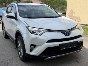 Balts Toyota RAV4 2017 Rīga, ar dzinēja tilpumu 2.49 L un nobraukumu 190 tūkst. km par 17950 €, foto  vietnē AUTOMOTO.COM.LV