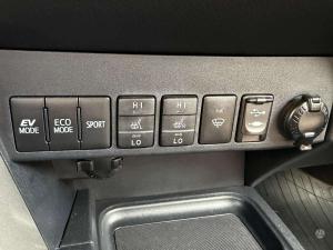 Balts Toyota RAV4 2017 Rīga, ar dzinēja tilpumu 2.49 L un nobraukumu 190 tūkst. km par 17950 €, foto 25 vietnē AUTOMOTO.COM.LV