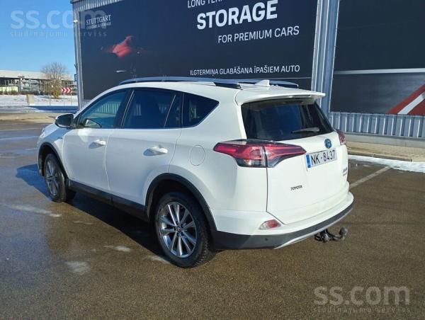 Balts Toyota RAV4 2018 Rīga, ar dzinēja tilpumu 2.50 L un nobraukumu 0 tūkst. km par 7350 €, foto 2 vietnē AUTOMOTO.COM.LV