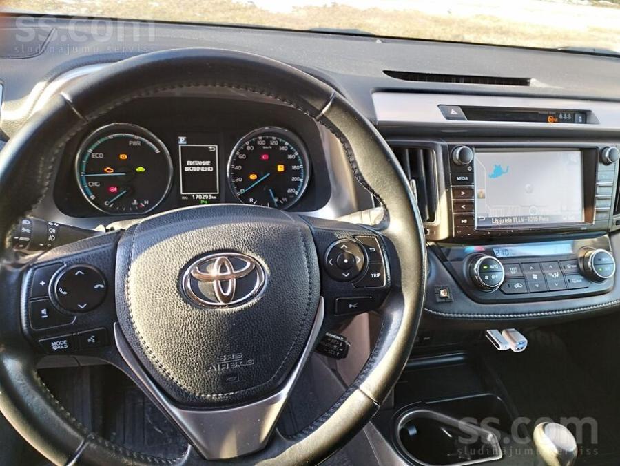 Balts Toyota RAV4 2018 Rīga, ar dzinēja tilpumu 2.50 L un nobraukumu 0 tūkst. km par 7350 €, foto 10 vietnē AUTOMOTO.COM.LV