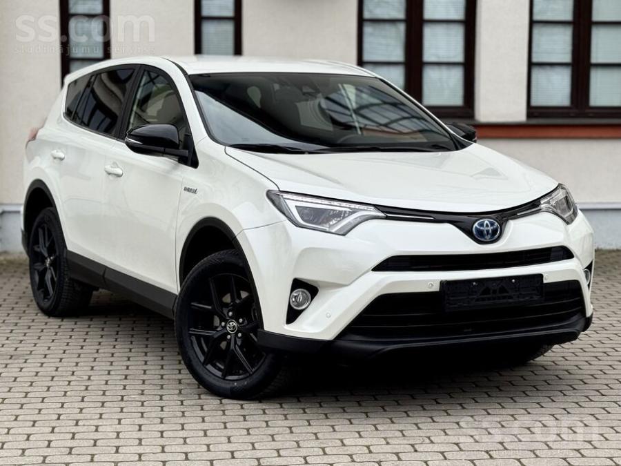 Balts Toyota RAV4 2018 Jelgava, ar dzinēja tilpumu 2.50 L un nobraukumu 59 tūkst. km par 18900 €, foto 6 vietnē AUTOMOTO.COM.LV