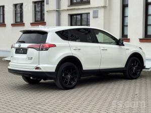 Balts Toyota RAV4 2018 Jelgava, ar dzinēja tilpumu 2.50 L un nobraukumu 59 tūkst. km par 18900 €, foto 11 vietnē AUTOMOTO.COM.LV
