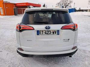 Balts Toyota RAV4 2018 Panevēža, ar dzinēja tilpumu 2.49 L un nobraukumu 105 tūkst. km par 16900 €, foto 8 vietnē AUTOMOTO.COM.LV