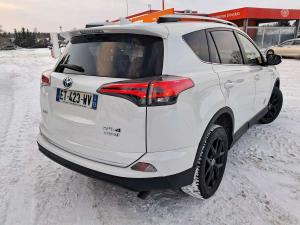 Balts Toyota RAV4 2018 Panevēža, ar dzinēja tilpumu 2.49 L un nobraukumu 105 tūkst. km par 16900 €, foto 9 vietnē AUTOMOTO.COM.LV