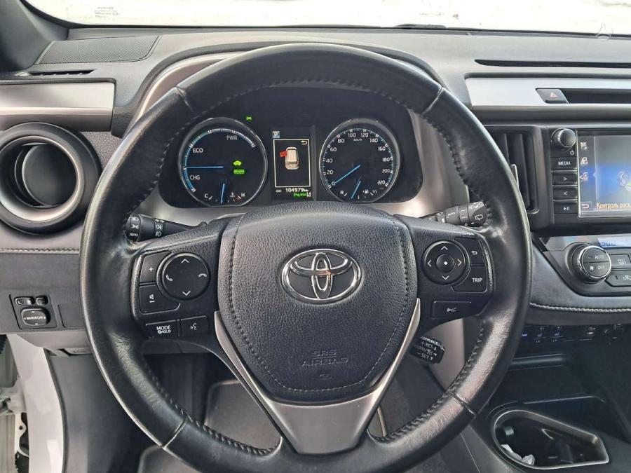 Balts Toyota RAV4 2018 Panevēža, ar dzinēja tilpumu 2.49 L un nobraukumu 105 tūkst. km par 16900 €, foto 14 vietnē AUTOMOTO.COM.LV