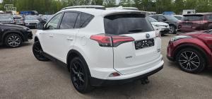 White Toyota RAV4 2018 in Kaunas, with an engine capacity of 2.50 L and mileage of 175 thousand km for 16950 €, photo 3 on AUTOMOTO.COM.LV
