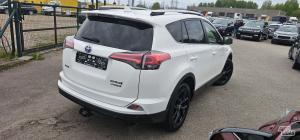 White Toyota RAV4 2018 in Kaunas, with an engine capacity of 2.50 L and mileage of 175 thousand km for 16950 €, photo 5 on AUTOMOTO.COM.LV
