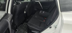 White Toyota RAV4 2018 in Kaunas, with an engine capacity of 2.50 L and mileage of 175 thousand km for 16950 €, photo 8 on AUTOMOTO.COM.LV