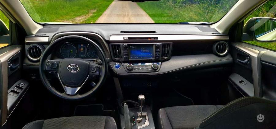 Balts Toyota RAV4 2018 Kauņa, ar dzinēja tilpumu 2.49 L un nobraukumu 249 tūkst. km par 13900 €, foto 10 vietnē AUTOMOTO.COM.LV