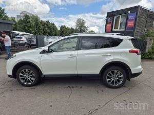 Белый Тойота РАВ 4 2018 в Рига, объемом двигателя 2.50 л и пробегом 89 тыс. км за 23890 €, фото 10 на AUTOMOTO.COM.LV