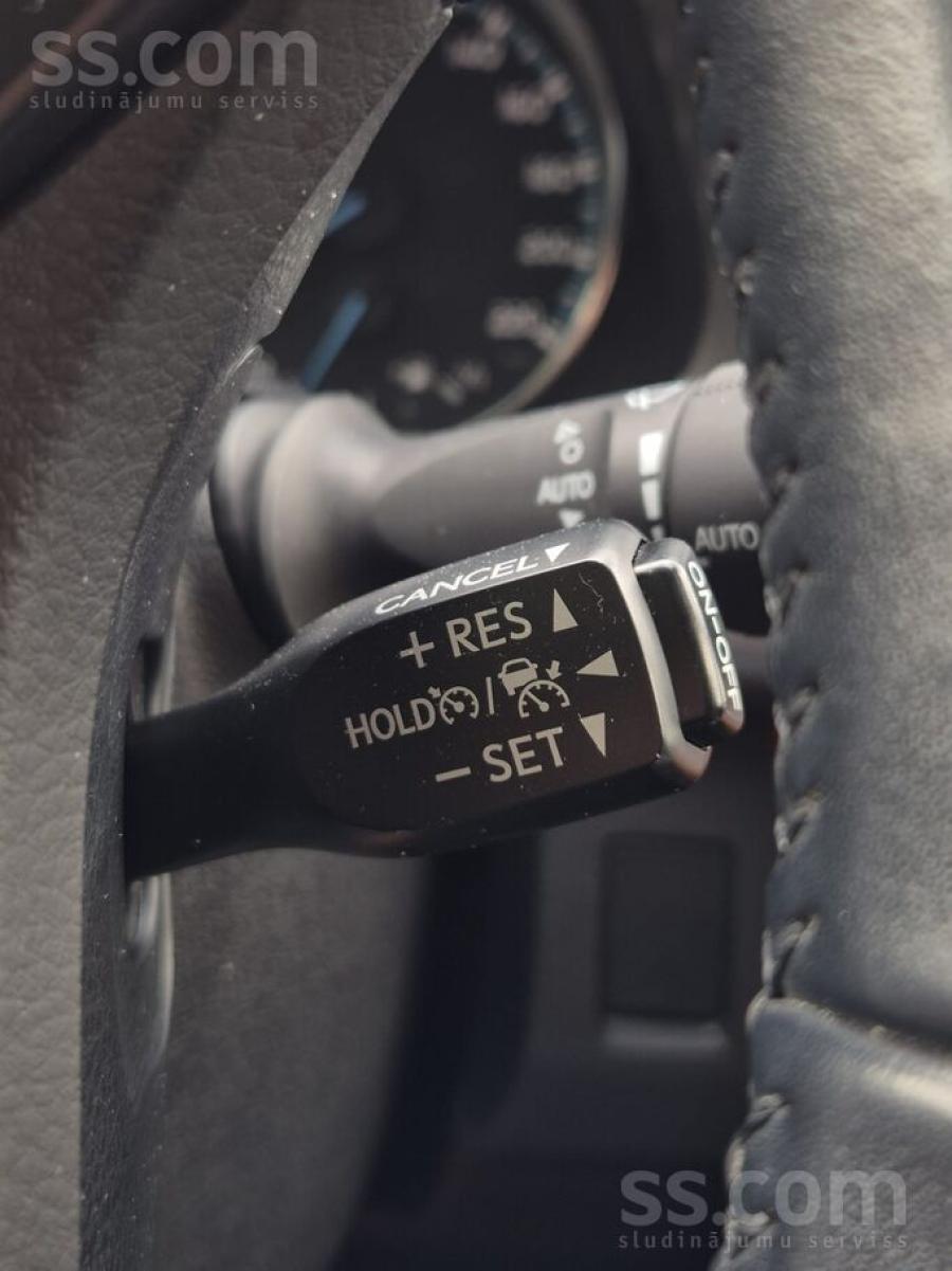 Белый Тойота РАВ 4 2018 в Рига, объемом двигателя 2.50 л и пробегом 89 тыс. км за 23890 €, фото 23 на AUTOMOTO.COM.LV